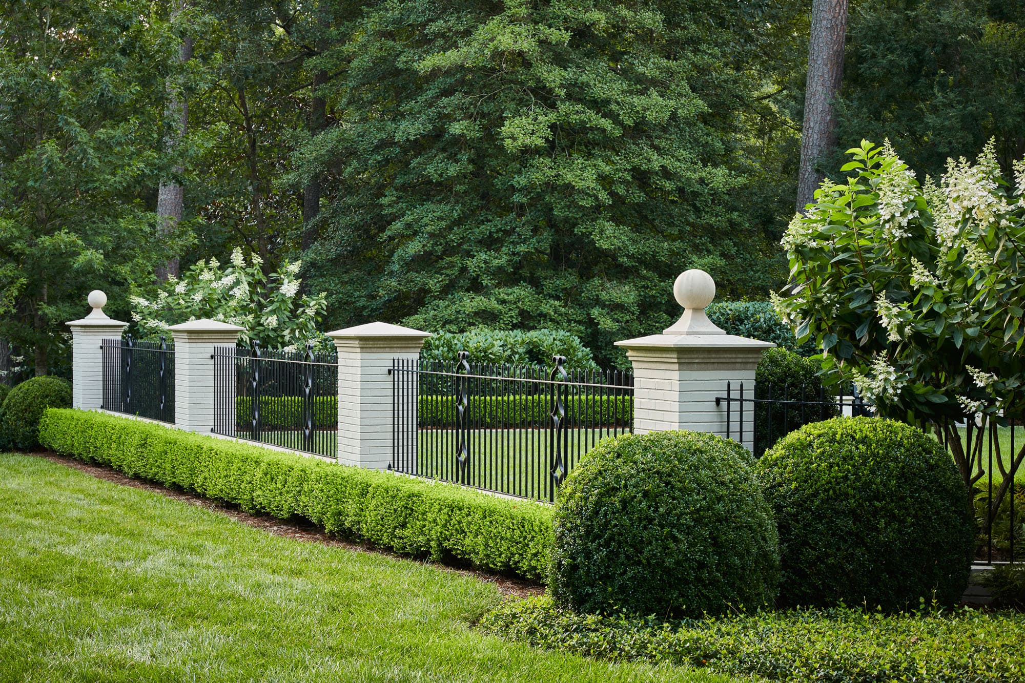 English Splendor – Howard Design Studio
